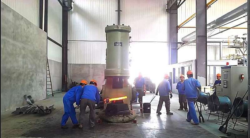 How is the drawing process of large forgings carried out? | Gold emperor